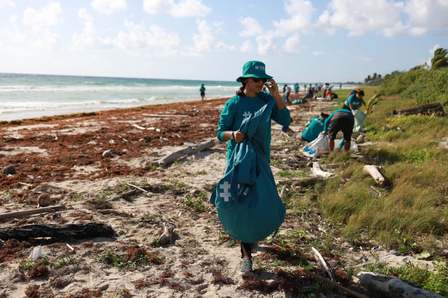 Plastic collectors, Costa Maya - help alliance
