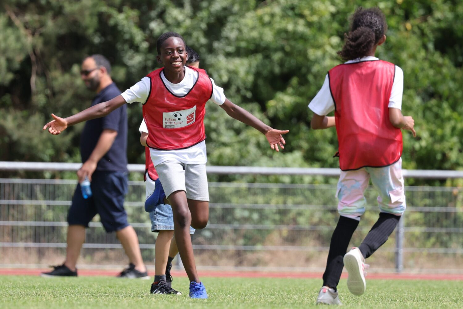 Education kicks, Frankfurt - help alliance